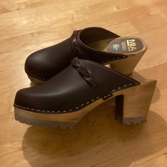 MIA | Shoes | New Mia Elsa Clogs Wine | Poshmark